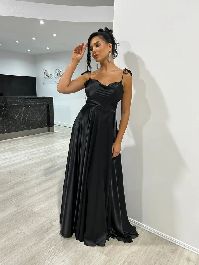 Sylvia - High slit a-line dress – sundayaffairs